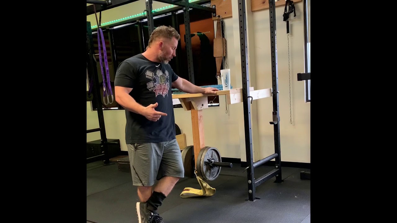 DIY Reverse Hyper For Cheap - YouTube