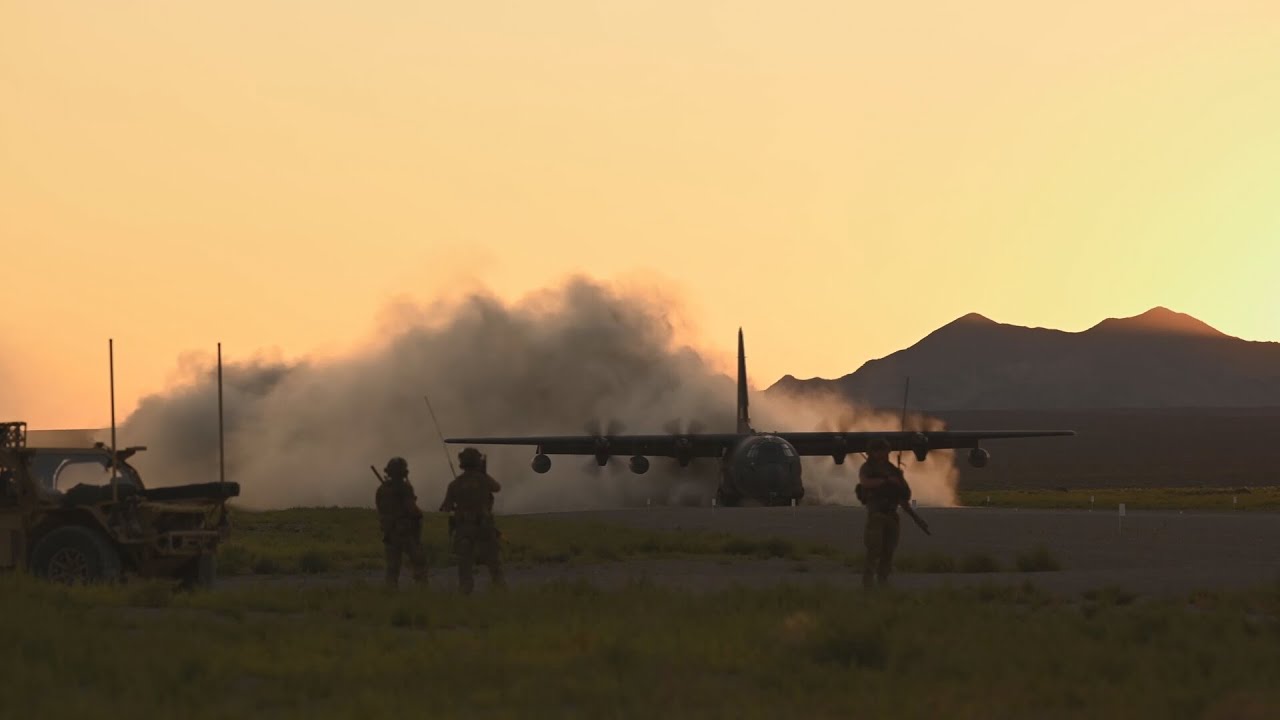 AFSOC Air Commandos conduct Emerald Warrior 24 in New Mexico - YouTube