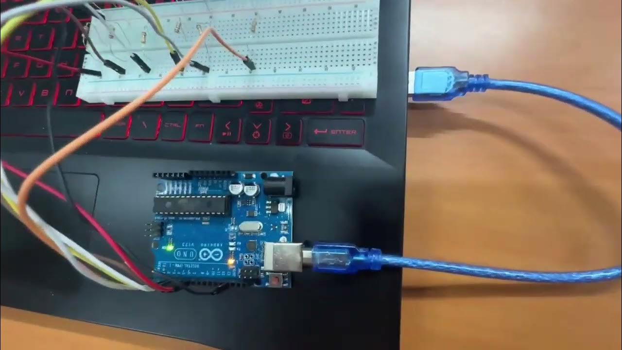 SE1822_Group3_Slot3_LED_Array_Effect - YouTube