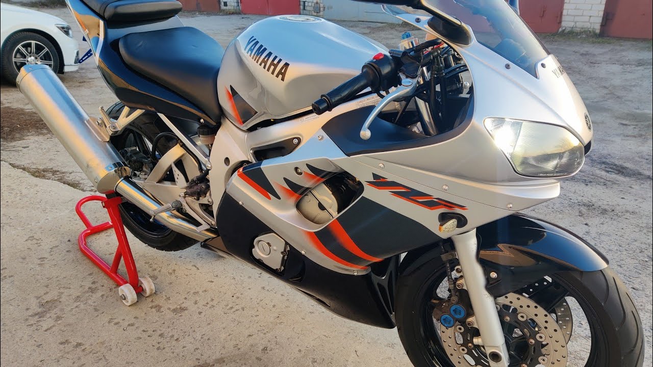 YAMAHA YZF R6 - 2000 - YouTube
