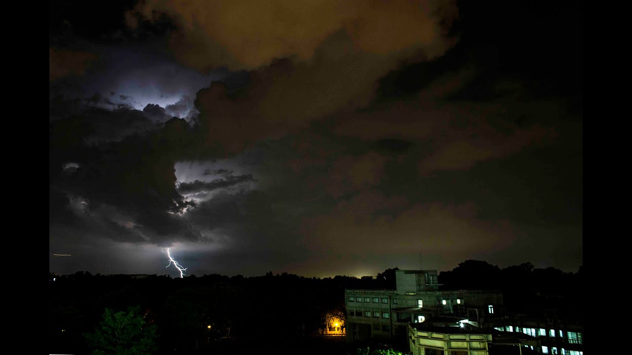 Time lapse of thunderstorm from Bangalore - YouTube