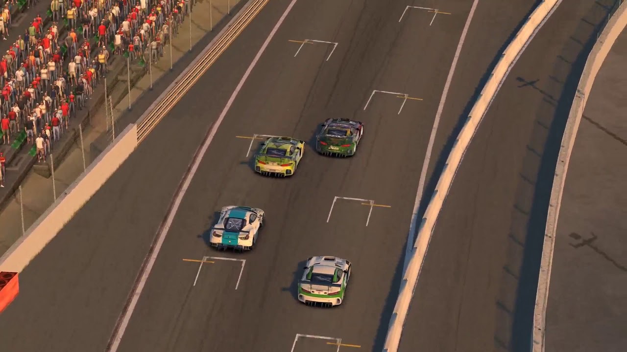 Massive crash after first corner at Spa-Francorchamps - YouTube