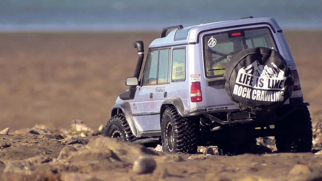 Land Rover Discovery 1 / 4x4 beach driving off road rc car - YouTube