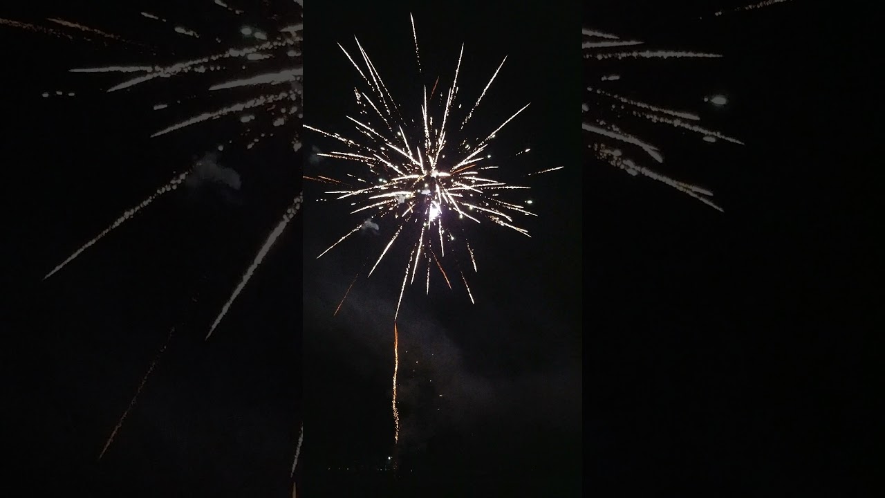 Black Hawk Homecoming Fireworks 2021 (part 1) - YouTube