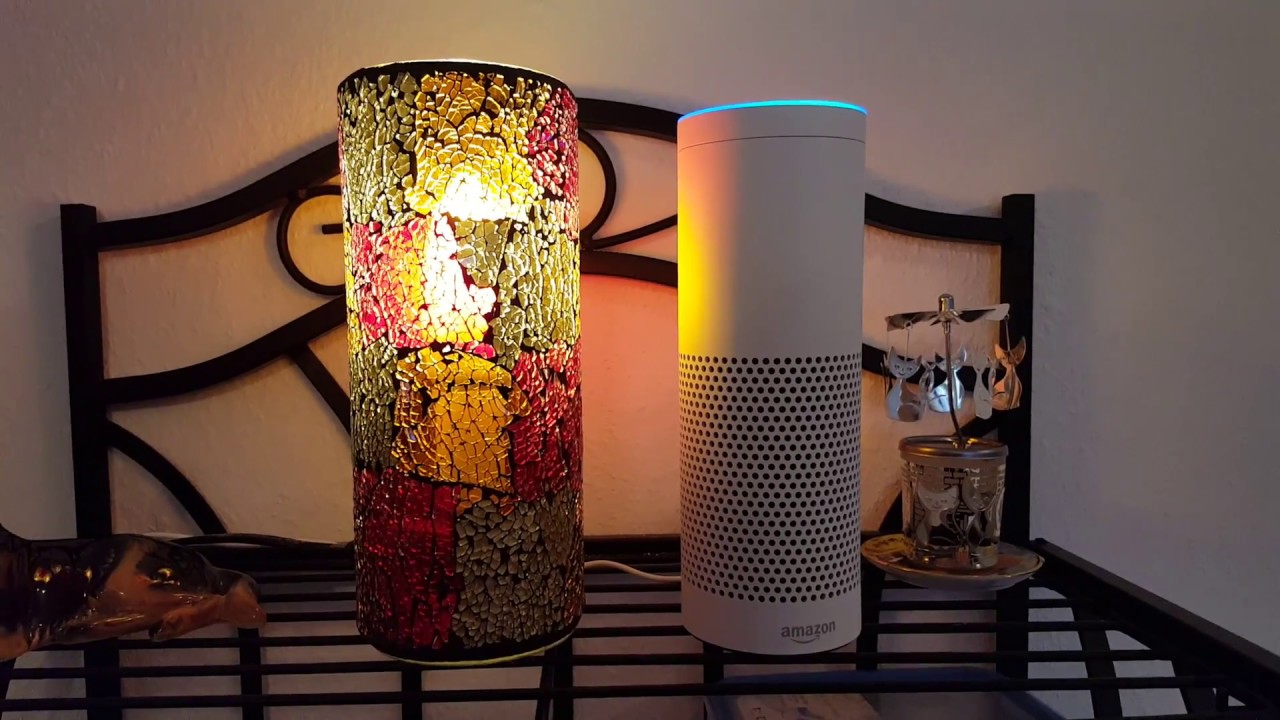 Amazon Echo (1.Gen.) - Unboxing - YouTube