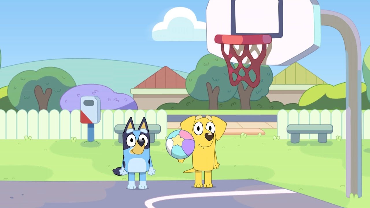 Bluey playing volleyball 02 - YouTube