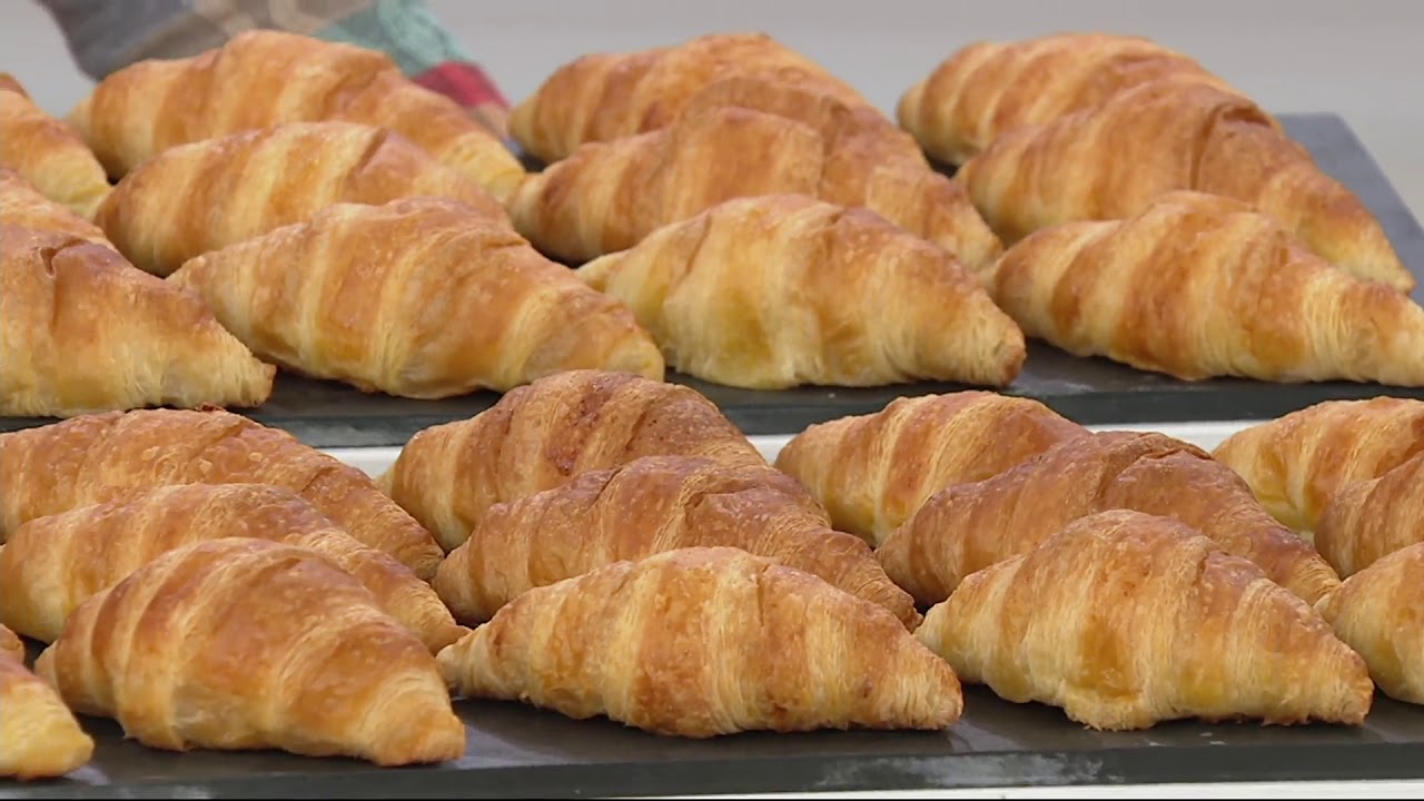 Authentic Gourmet (30) Large French Butter Croissants on QVC - YouTube
