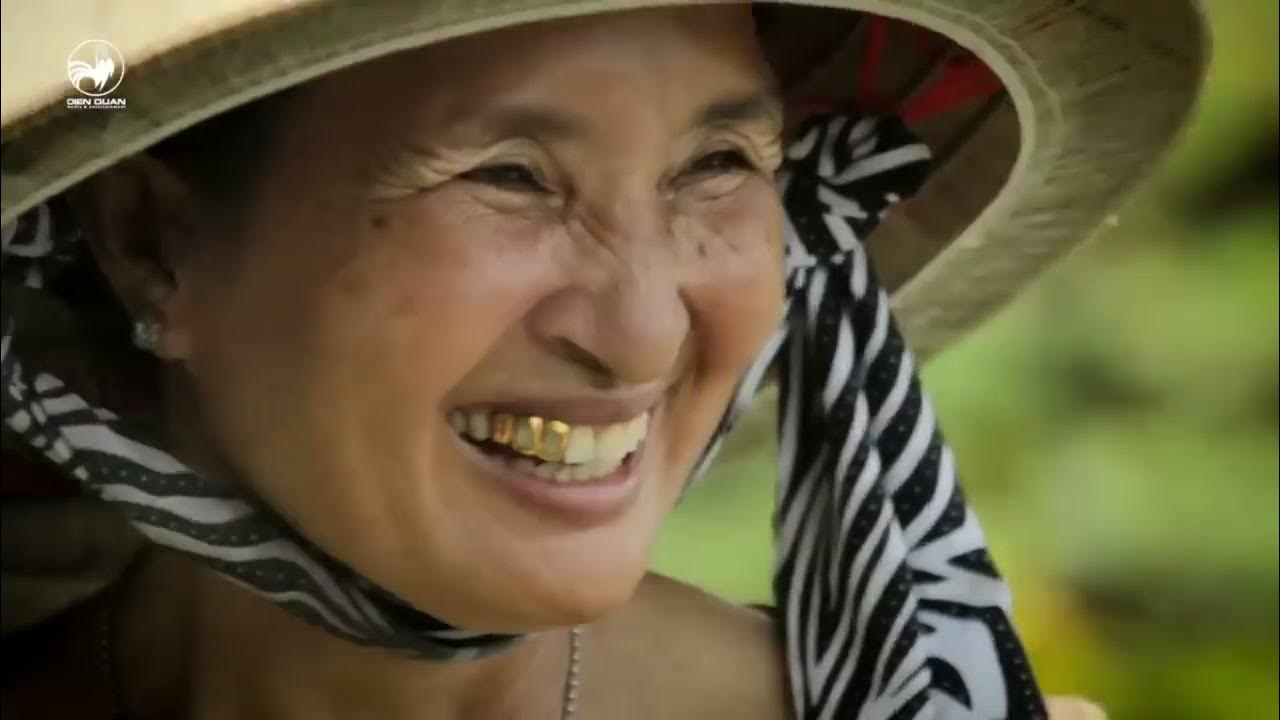 Ngô Kiến Huy xịt keo cứng ngắc khi thấy đồng đội được ông Hoàng đút ăn | DQF - YouTube