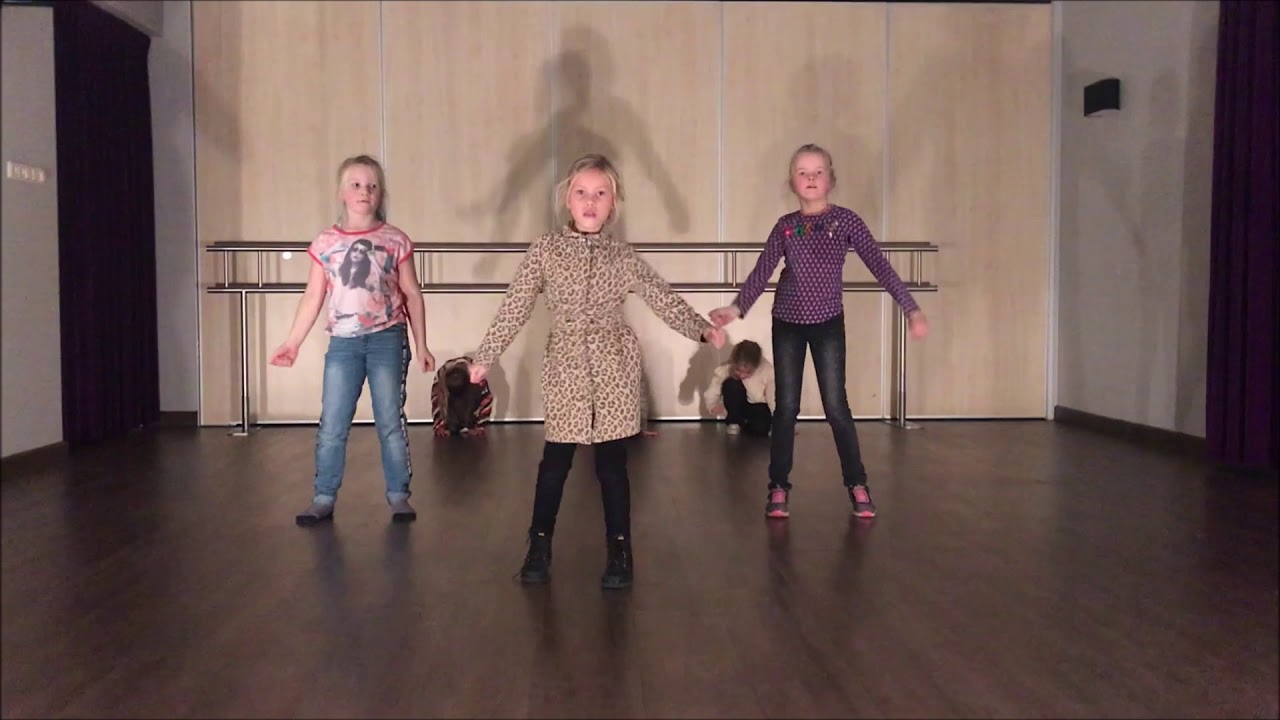Mini Dance - Levitating 18-11-2020 - YouTube