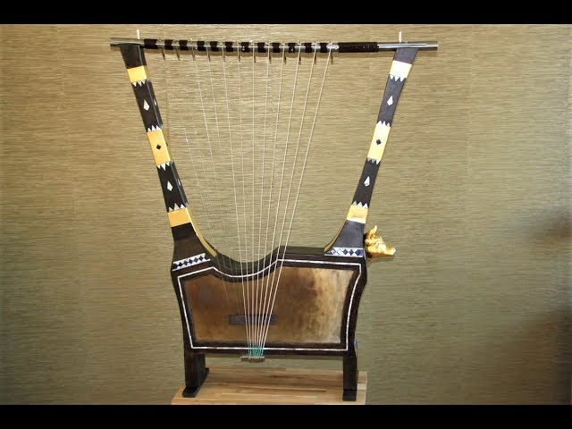 Golden Lyre Instrument
