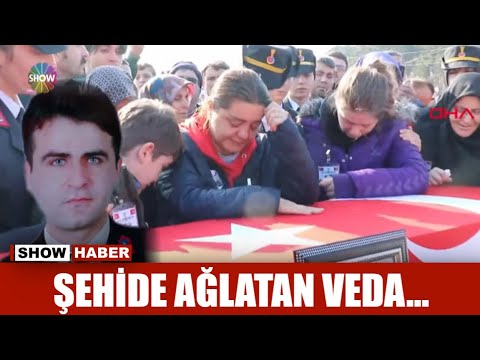 Şehide ağlatan veda...