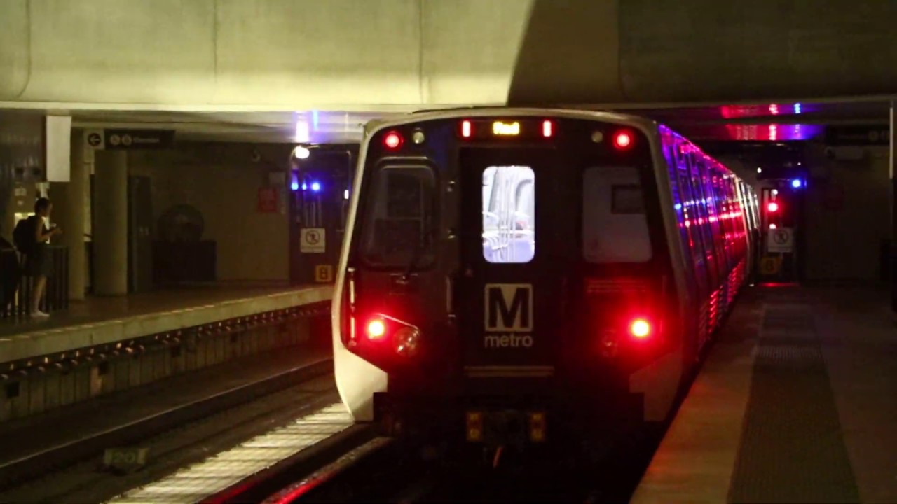 WMATA Metrorail : Shady Grove Bound Kawasaki 7000 Series Red Line Train ...