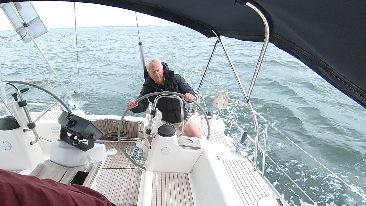 Reva segel med rullstor i 10m sek - YouTube