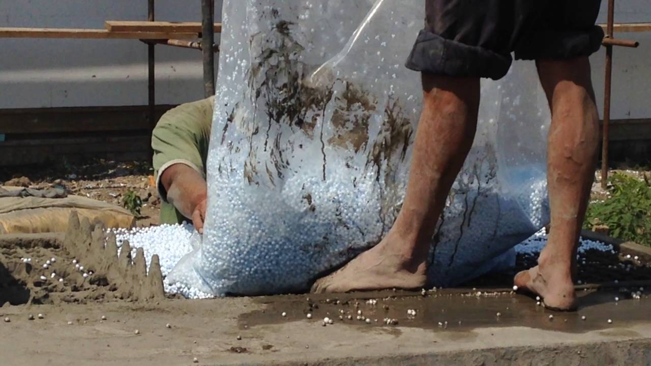 Polystyrene concrete blocks -begining - YouTube