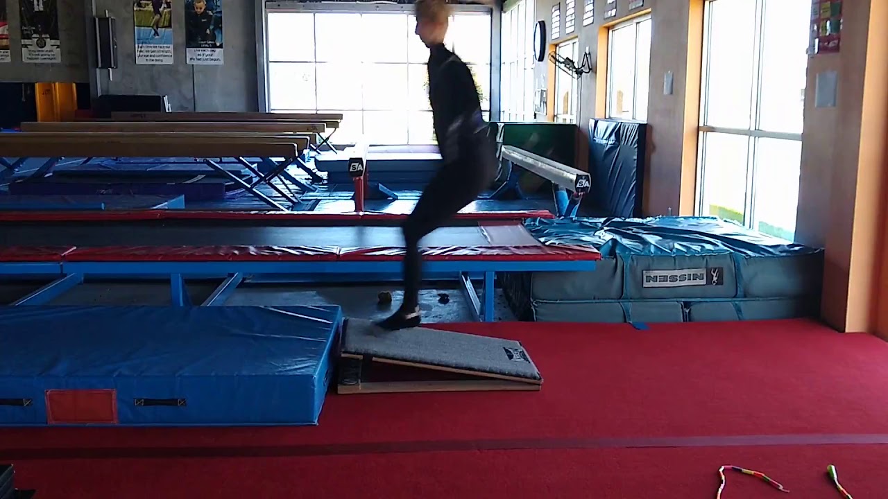 Spinel VT - Hurdle, punch - YouTube
