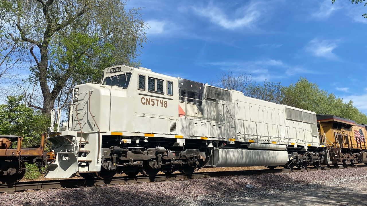 High & wide, unpainted CN locomotive and more! - YouTube