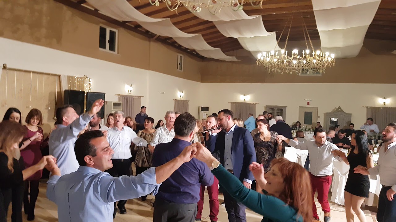 ΒΑΛΤ' ΤΟ ΚΟΚΚΙΝΟ ΦΟΥΣΤΑΝΙ.......ΒΑΓΓΕΛΗΣ ΚΥΡΙΑΖΟΣ......ΘΩΜΑΣ ΛΟΛΗ - YouTube