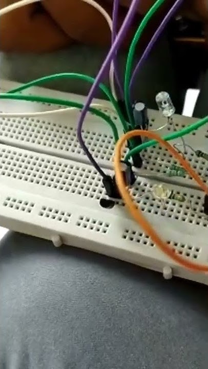 Astable multivibrator - YouTube