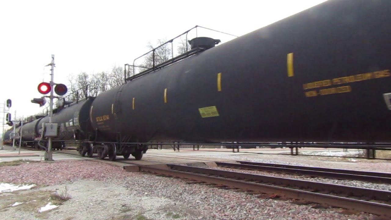 Northbound CSX 5434, UP 5998, CP 8638 and CP 8615 on the Canadian Pacific - YouTube