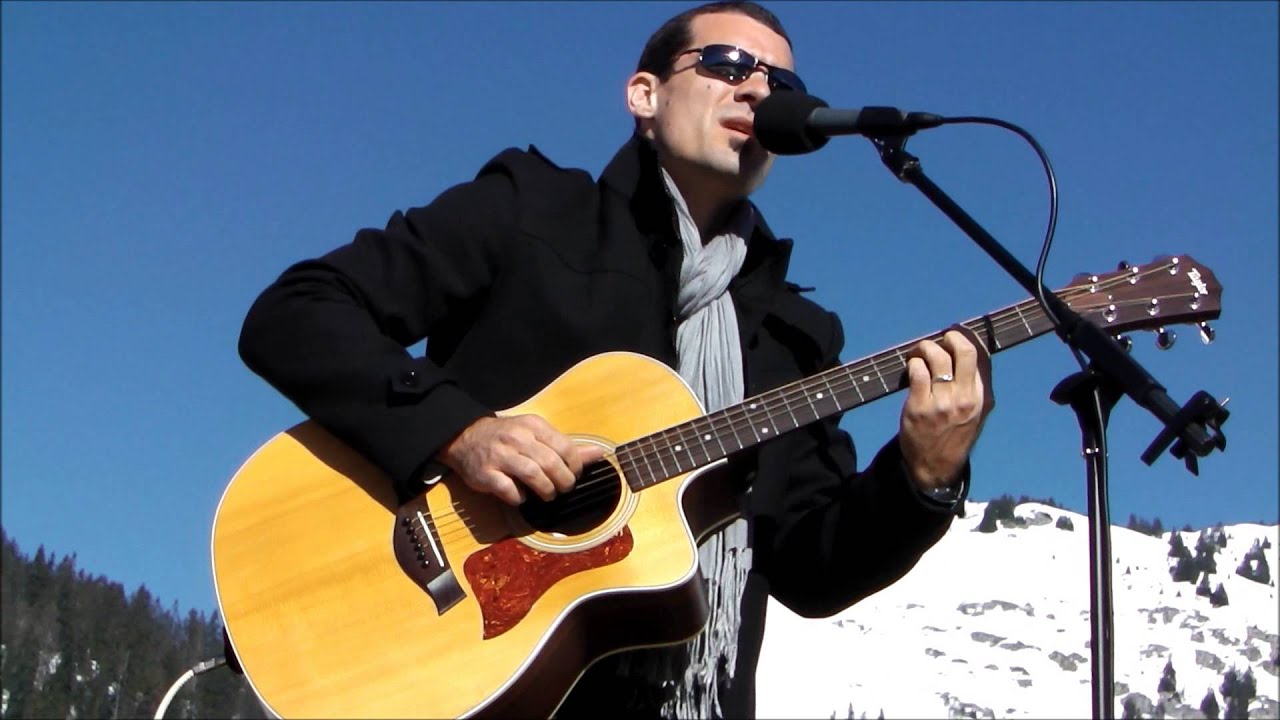 Pablo de Castro Waiting in vain - YouTube