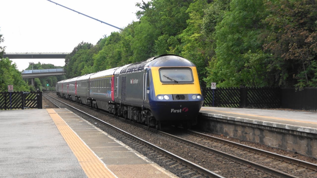 (4K) Hull Trains HST Set (43010 + 43020) pass Hessle on 1H05 for Hull ...