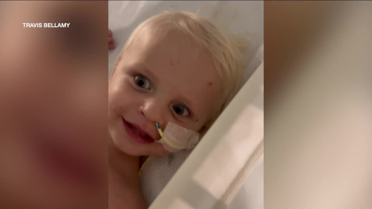 Toddler recovers after nearly drowning - YouTube