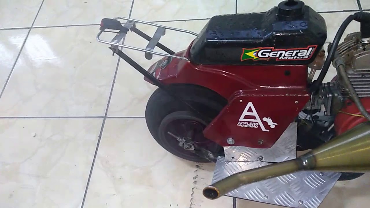 Walk machine com motor de Mobilete - YouTube