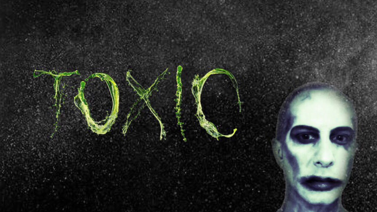 Britney Spears Toxic - my acoustic cover version sang in male key - YouTube