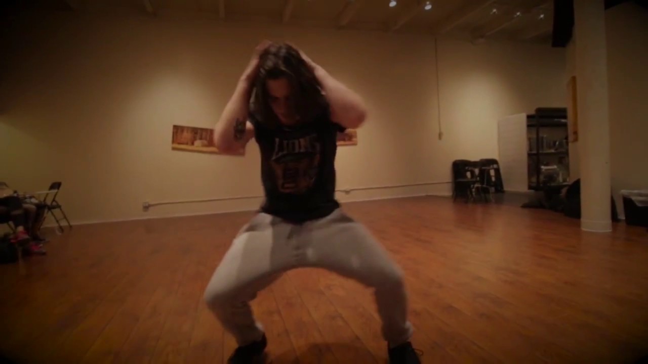 Liam Dib dances to R. Kelly's COOKIE - Solo from January 2016 - YouTube