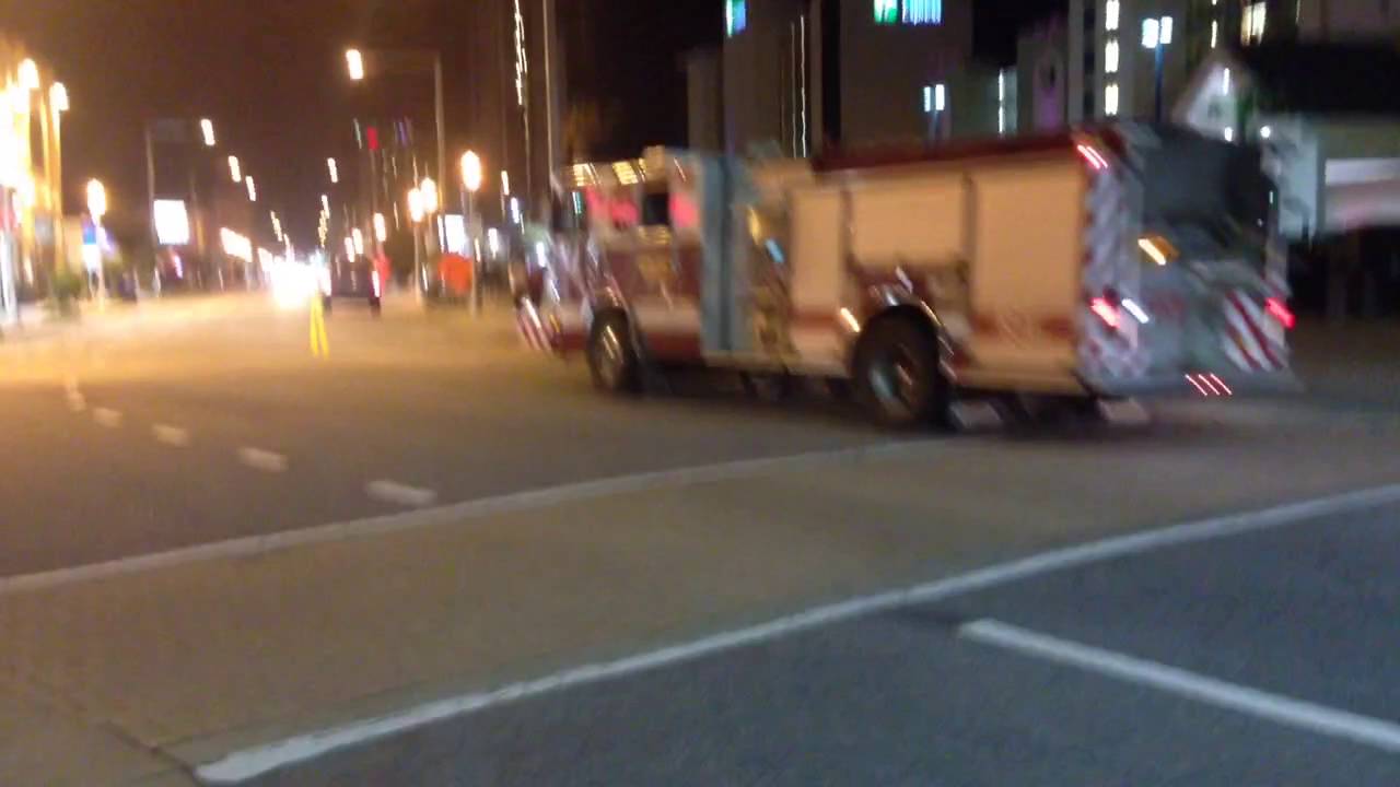 Virginia Beach Fire Department Engine 16 Cruising By - YouTube