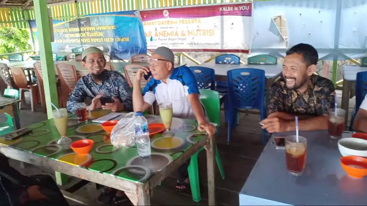 RM Rimbun Seafood - YouTube