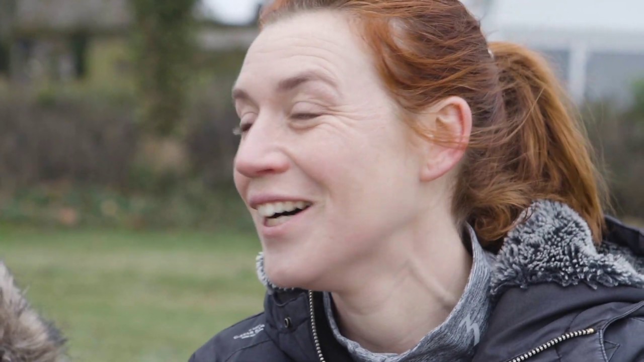 WINTER SWIM RUNDIP + Jehova van de kou = FRISSEDUIK - YouTube