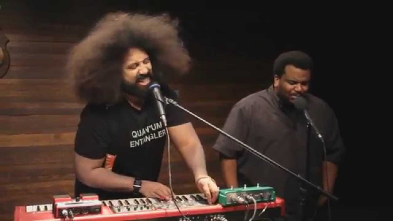 Reggie Makes Music | Craig Robinson | IFC - YouTube