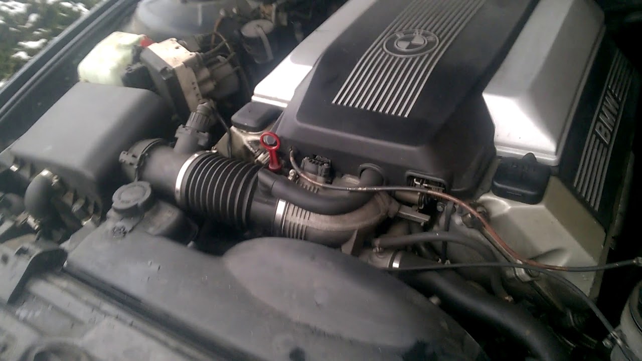 BMW E38 730i v8 - start - YouTube