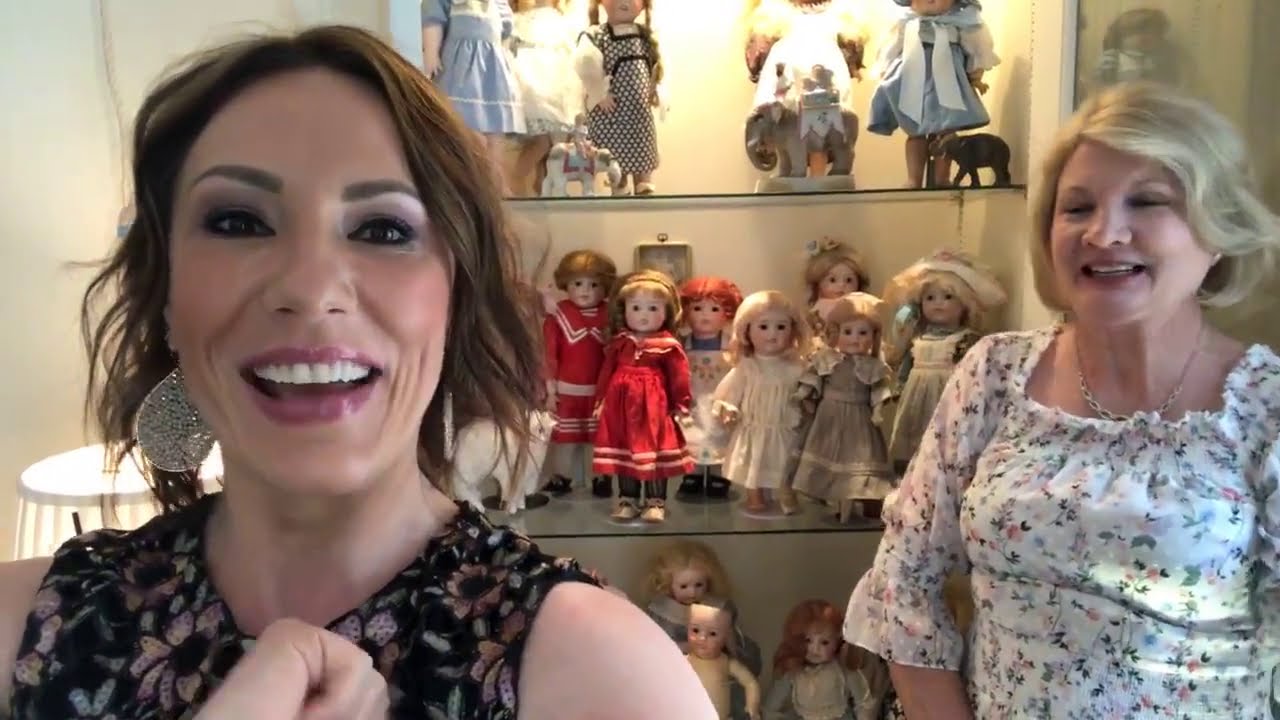 'Grinnie' Antique Doll History Video with Billye Harris - YouTube