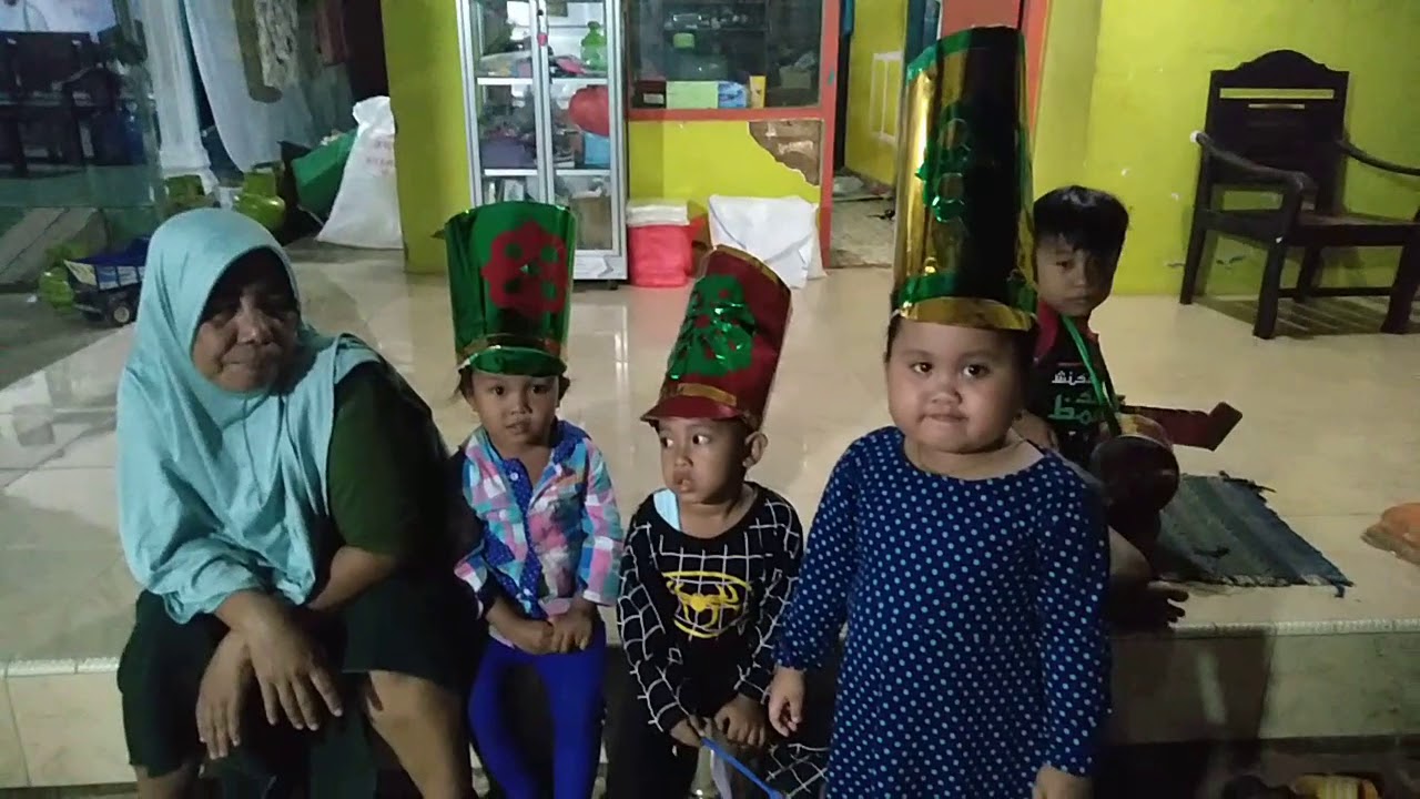 3 saudara - YouTube