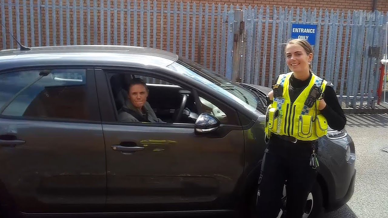 COP GETS HOSTILE THROUGH HIS WINDOW THEN DRIVES OFF 📷⚠️ ️ - YouTube
