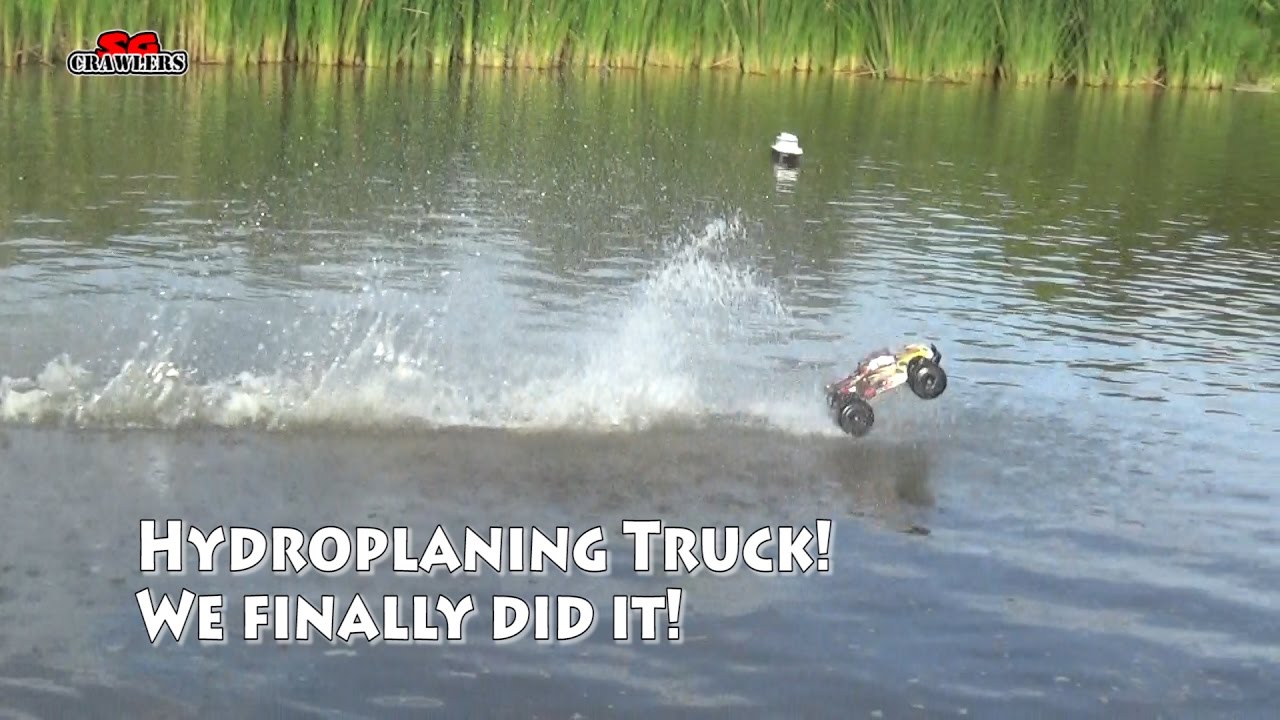 Hydroplaning! FS Racing FS-53692 1:10 2.4G 4WD Brushless Water Monster ...