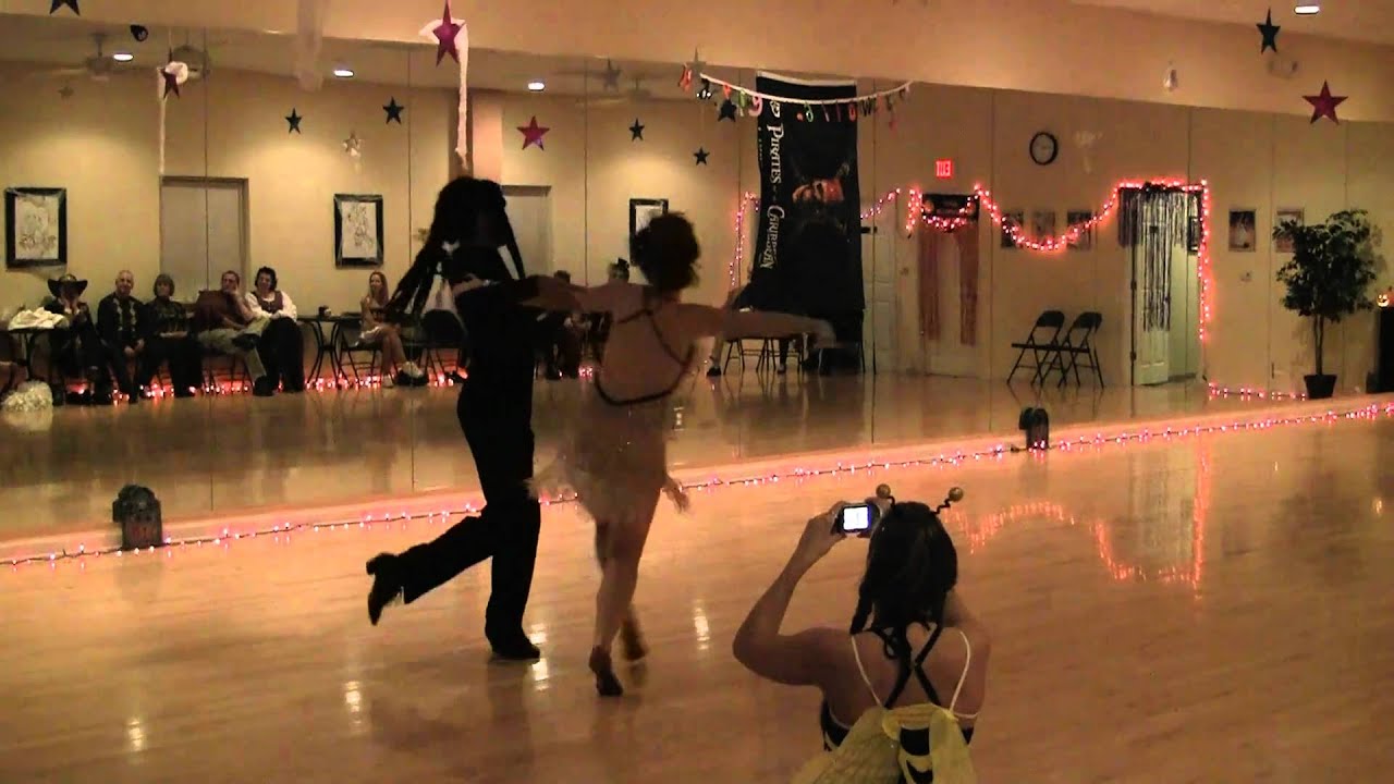 Samba Performance in ballroom dance studio in Memphis - YouTube