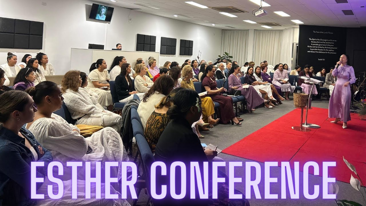ESTHER CONFERENCE - A NIGHT WITH THE KING - YouTube