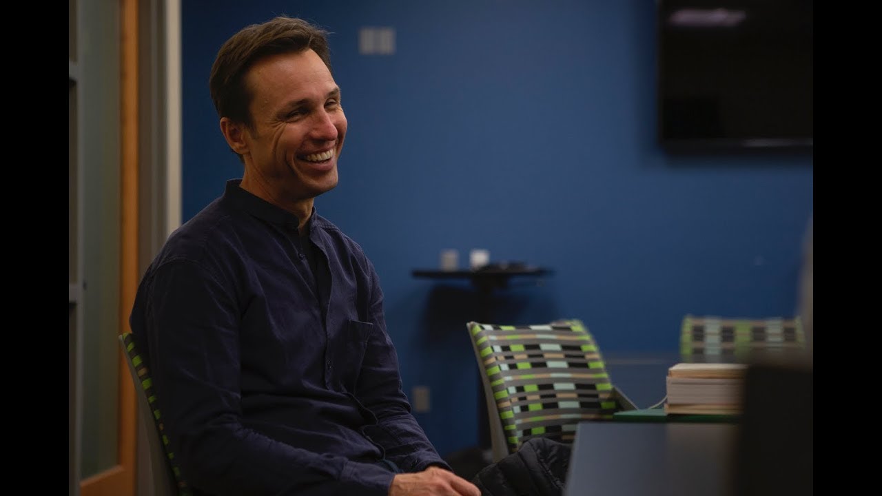 Interview with author Markus Zusak - YouTube