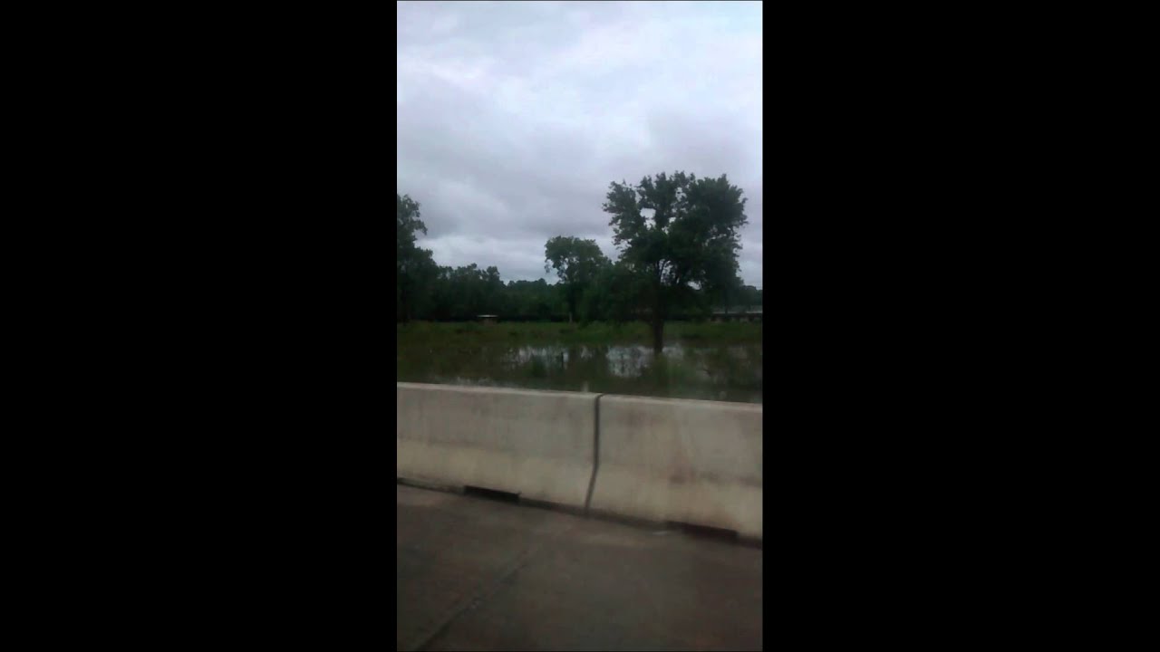 Liberty Texas trinity river flooding 2015 part 1 - YouTube