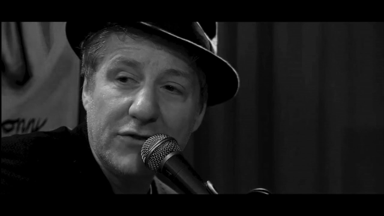 Dom Pipkin - Love Affair With New Orleans - live on Noardewyn Live ...