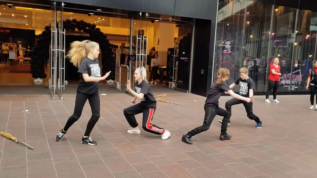 Harry Potter Dance - YouTube