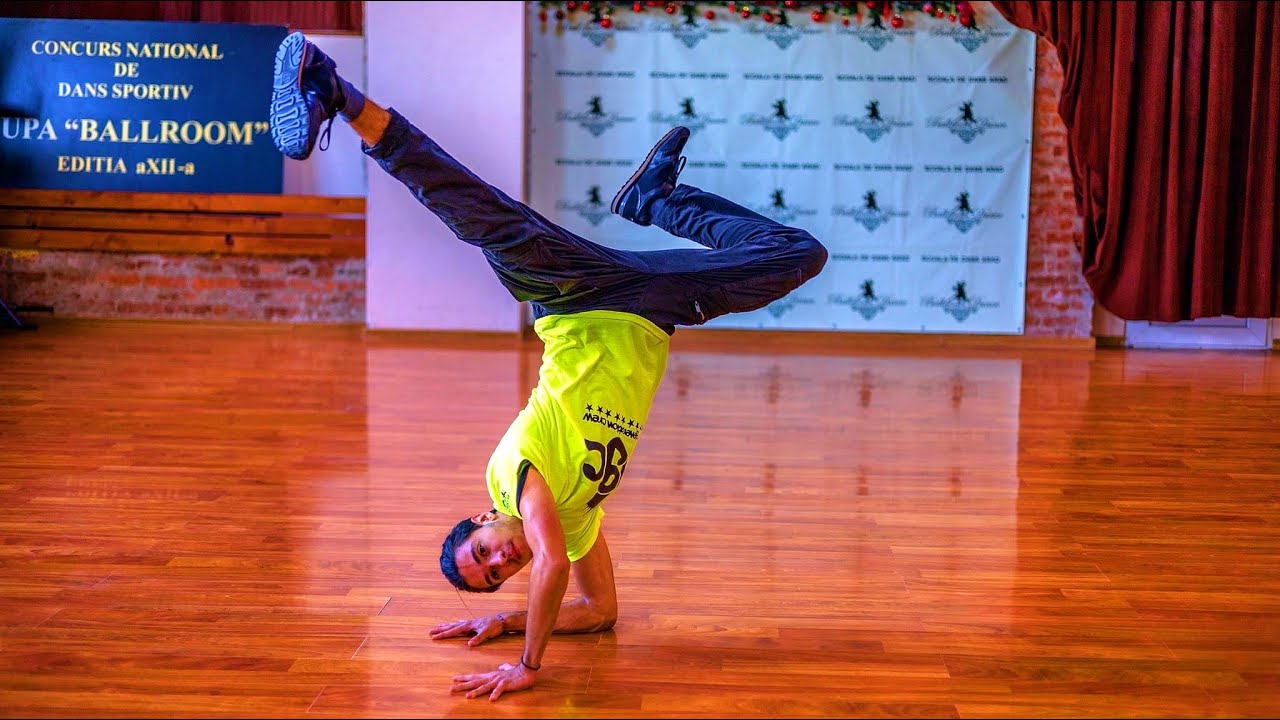 10 BASIC FREEZES - BBOY CASY - NEW GENERATION STUDIO ARAD. - YouTube