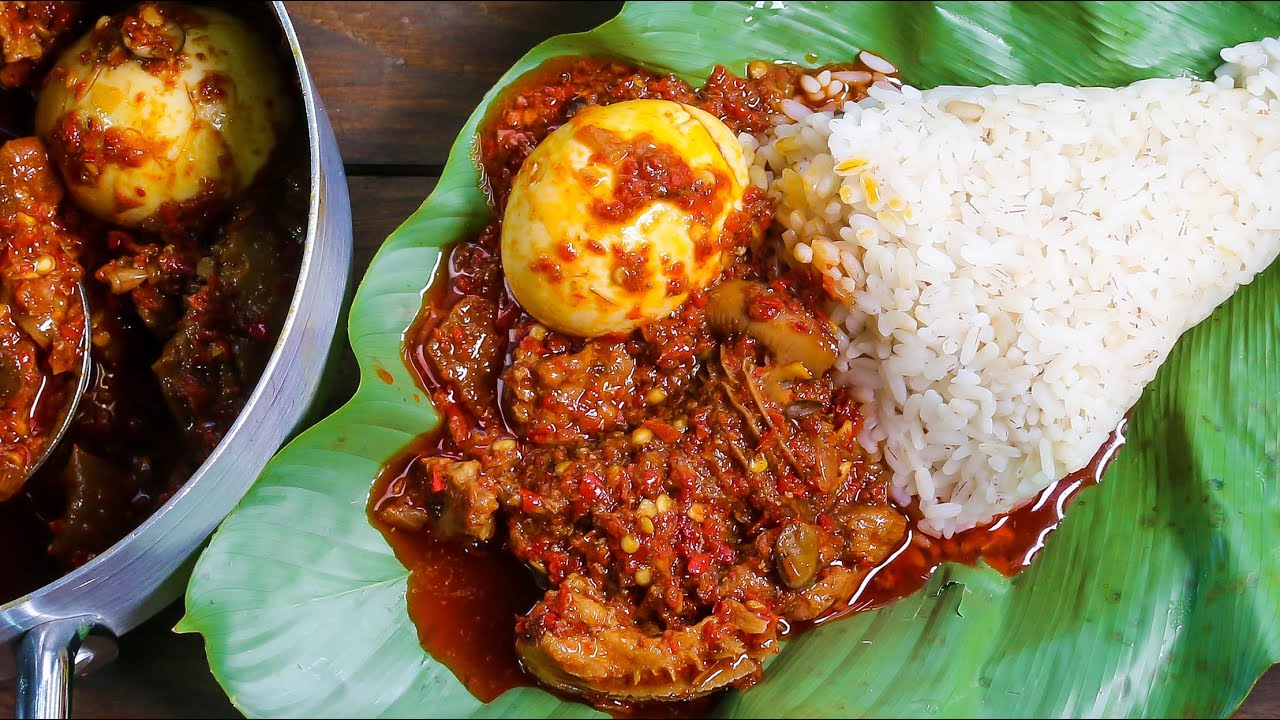 How To Make OFADA STEW - The PERFECT RED Ofada Sauce Recipe - YouTube