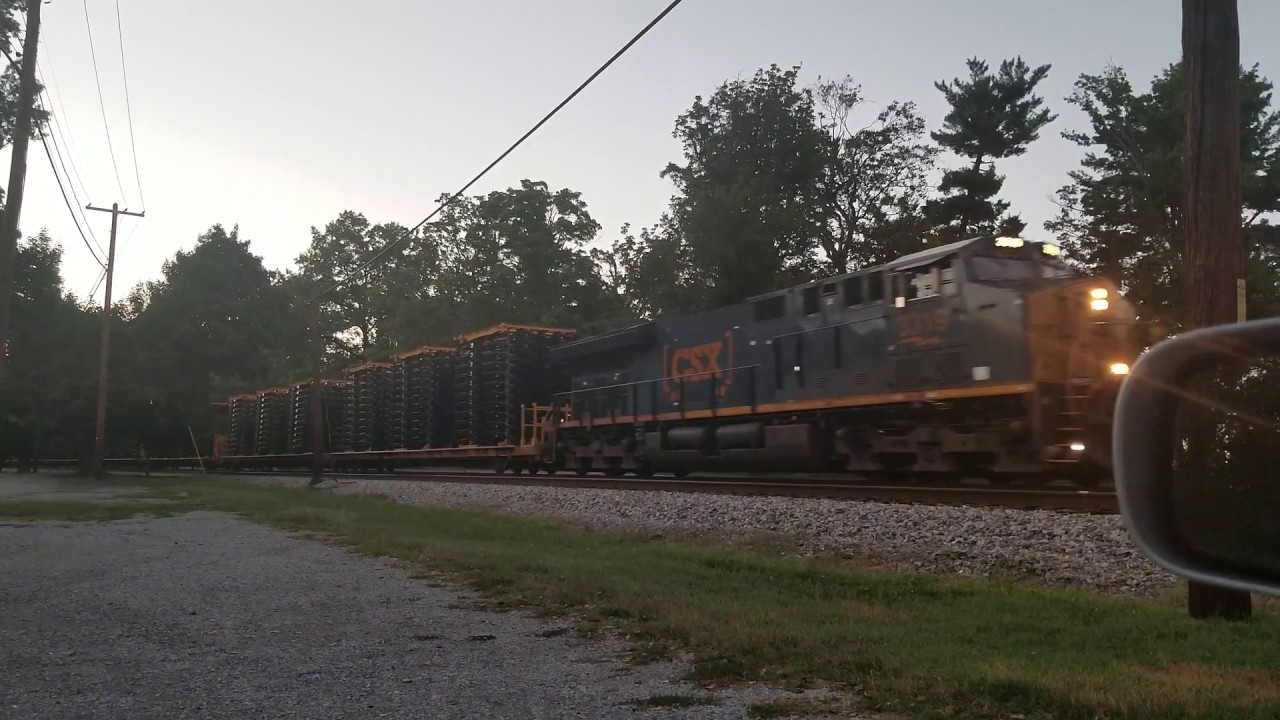 CSX Engine 3319 Hauls Ford F-Series Truck Frames to the Kentucky Truck ...