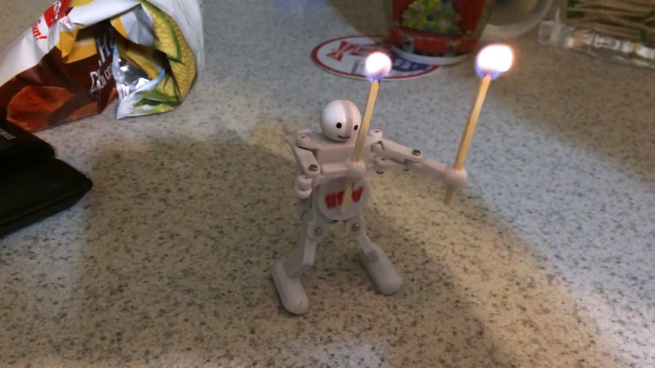 Robot Kick Dancer - YouTube