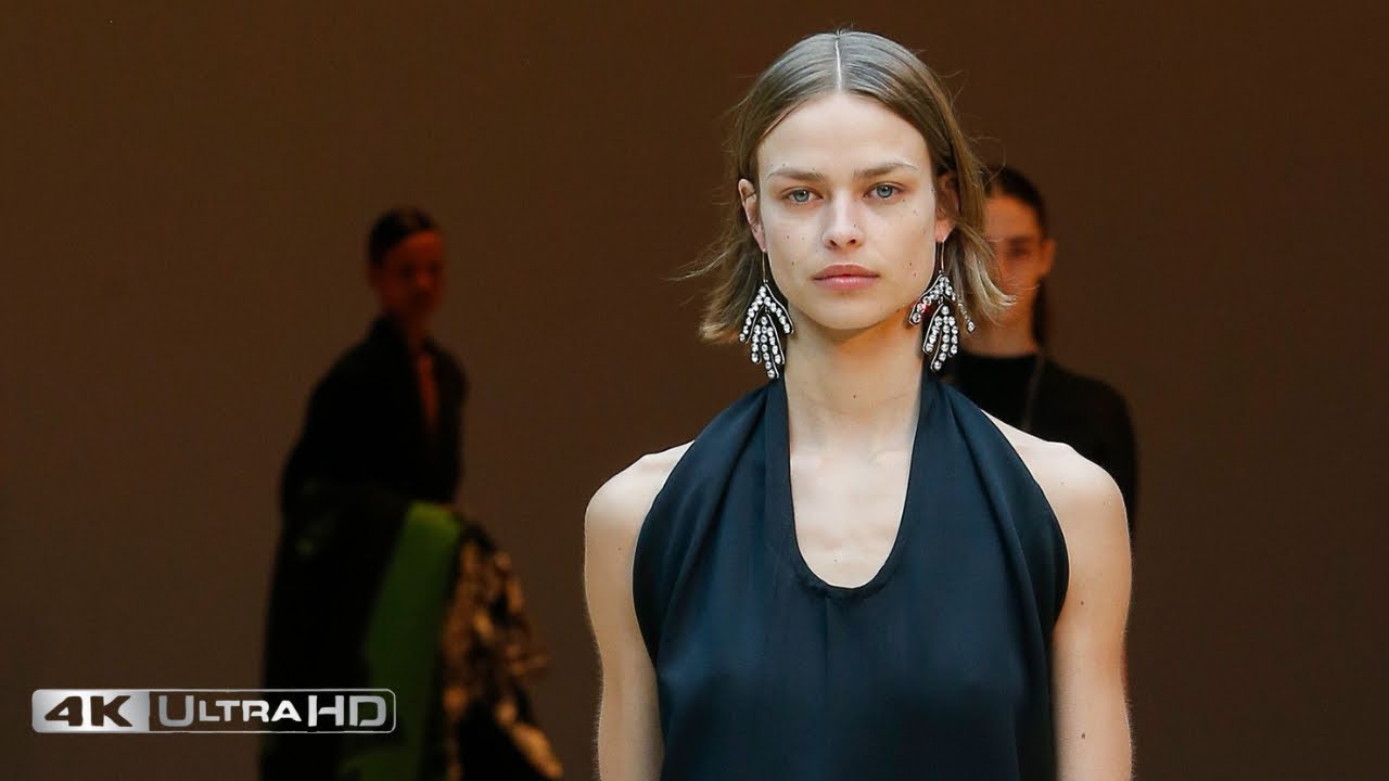Céline AW17 Runway Collection - 4k Ultra HD - YouTube