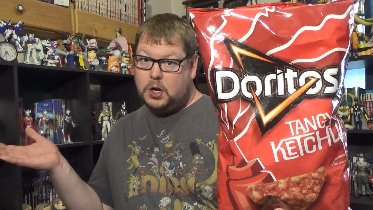 Tank Tries Doritos Tangy Ketchup - YouTube